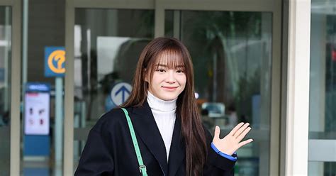 김세정 ‘예쁜 미소 담은 손인사[포토엔hd]