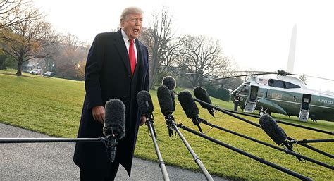 Trump Gives Out Fake News Awards To Cnn Ny Times Wash Post Politico