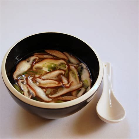 Miso Soup With Silken Tofu And Shiitake Mushrooms By Jayman3 Japanese Recipes Wiki Fandom
