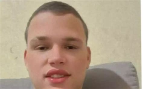 Corpo De Jovem Encontrado Morto Em Caxias é Enterrado Rio De Janeiro
