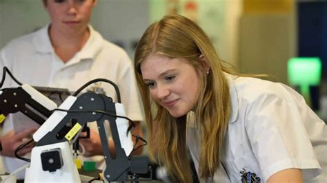 7 Best Stem Programs For Girls Recommended Stem For Girls