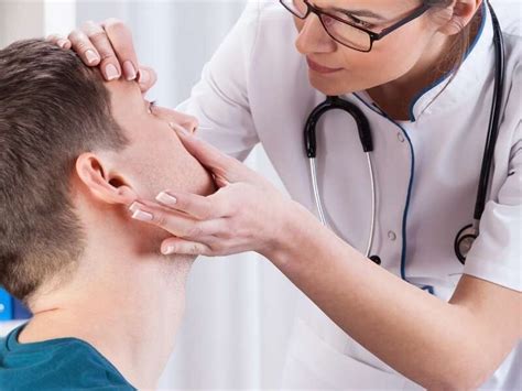 Meningite O que é causas sintomas e tratamentos BoaConsulta