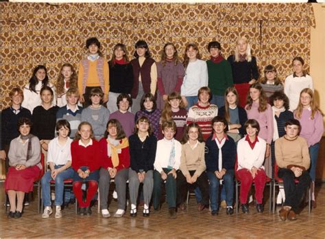 Photo De Classe 2nde 198182 De 1981 Lycée Fénelon Copains Davant