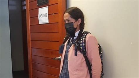 Video Hombre De 42 Años Fue Descubierto En Un Colegio De Primaria Con