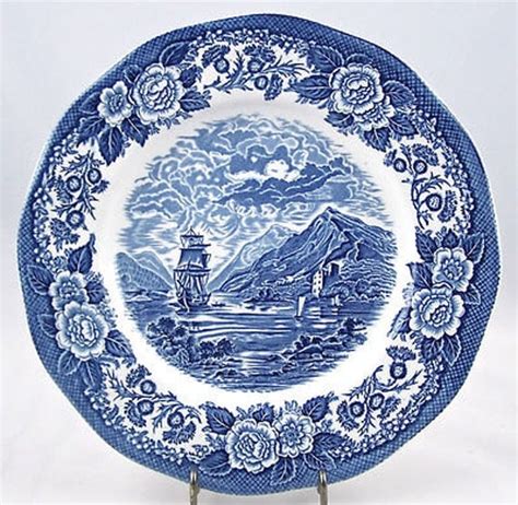 Vintage Dinner Plate Royal Warwick Lochs Of Scotland English