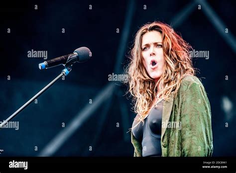 Beth Hart Live In Concert Stock Photo Alamy