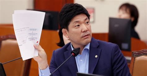이용 이준석 탈당하지 않는 한 공천 줄 것유승민은 모르겠다