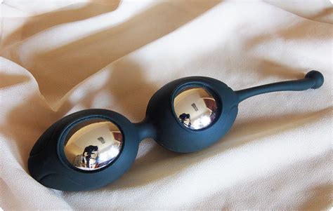 Fifty Shades Of Grey Delicious Pleasure Silicone Ben Wa Balls Review 1
