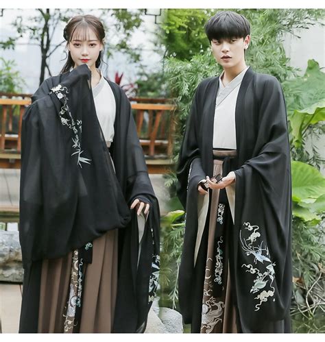 헤리티지 리폼 데일리 중국전통의상 커플 엔틱 여성 고대복장 꽃자수 오버코트 빅 슬리브 인도함 의복 티몬