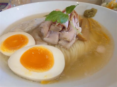わさび On Twitter Rt Yusyuzu まんぷく食堂十日町市 鯛and佐渡島飛び魚塩ラーメン 品良く優雅に鯛とアゴが香り