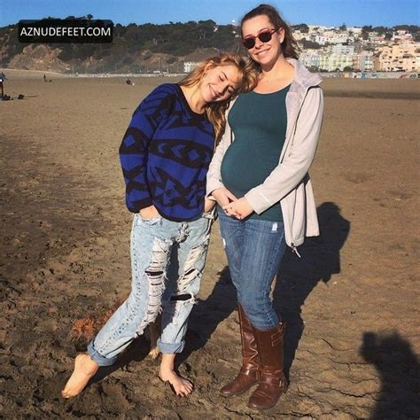 Jazlyn Yoder Feet Aznudefeet