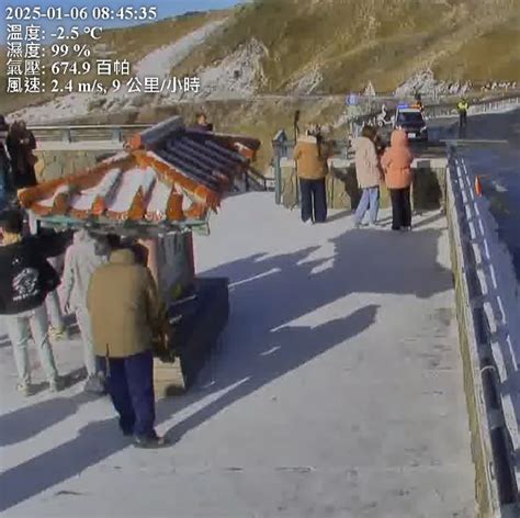 合歡山飄雪成銀白世界 追雪族凌晨搶先卡位 民生電子報