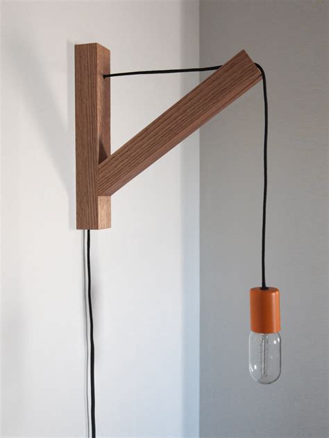 Bluebird Hill Bracket Lamp