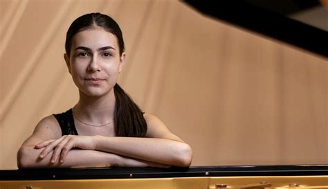 Alexandra Dovgan Teatro Chiabrera