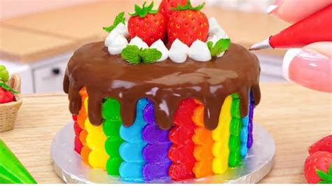 Yummy Miniature Strawberry Rainbow Chocolate Cake Decorating Ideas