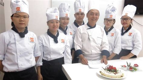 Quyết định đi Học Nấu ăn Cho Tương Lai By Học Nấu ăn Ngon Dạy Nấu