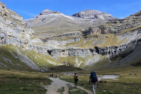 ピレネー山脈のペルデュ山 世界遺産を学ぶ
