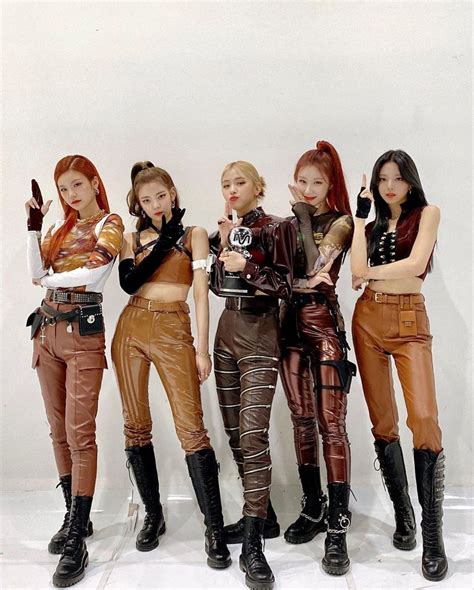 Mafia Itzy ️🔥 ️ Ropa Kpop Ropa Estética Moda Coreana