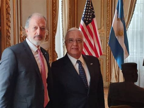 La Daia Y La Embajada De Eeuu Recordaron A Víctimas Del Terrorismo