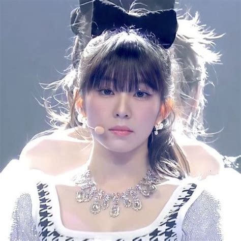 Irene Rv Red Velvet Icon Lq Pfp Red Velvet Red Velvet