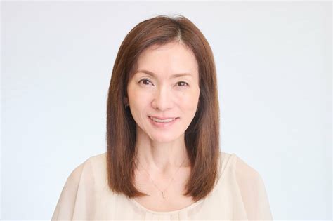 50代、老けて見えるのは「前髪」のせい？美容師が教える簡単“若見え”テク：2023年10月トップ10 Esseonline（エッセ オンライン）