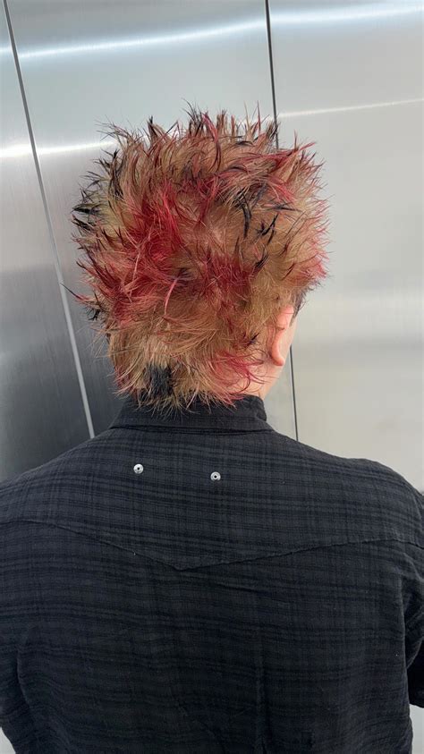 연남동미용실 누스헤어 정경욱 디자인탈색 디자인염색 블랙빼기 백금발 바치라 헤어 스타일 중성적인 숏 💌상담 예약 편하게 Dm 주세요💌 탈색 Haircolor 숏컷