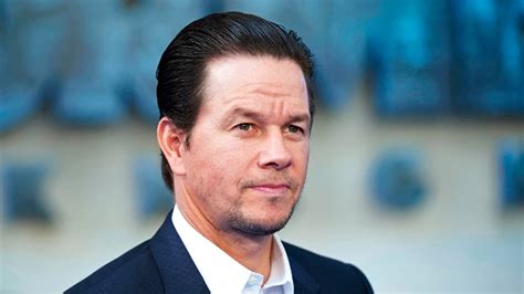 Uncharted Mark Wahlberg Shows Off His Sully Mustache