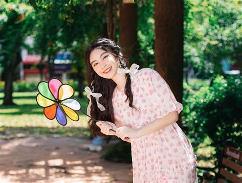 Nhan Sắc đẹp Như Hoa Hậu Của Con Gái Lớn Nhà Quyền Linh