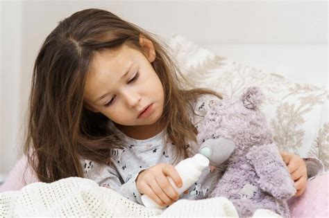 Premium Photo Worried Sunless Tired Little Brunette Girl Embracing
