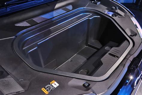 售價208萬起三規格，ford Mustang Mach E 純電野馬 Suv 預售起跑！ Carstuff 人車事