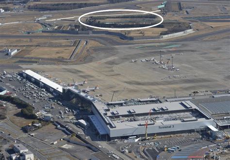 草莽崛起ーpride Of Japan 成田空港用地、反対派売却へ B滑走路進入灯に隣接