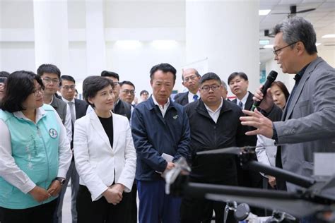 行政院副院長鄭麗君訪視亞創中心 助推無人機創新應用布局 蕃新聞