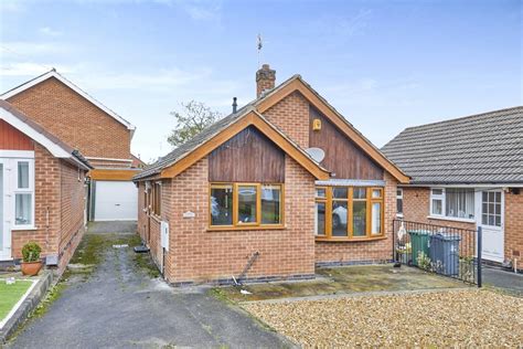 2 Bed Bungalow For Sale In Saxton Avenue Heanor Derbyshire De75 Zoopla