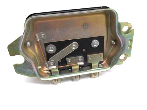 Regulator 24 Volt Desmet Jeepparts