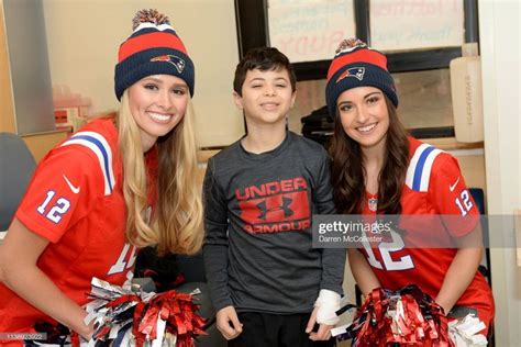 Pin By Ashley Reed On Nfl Cheerleaders Nfl Cheerleaders Cheerleading