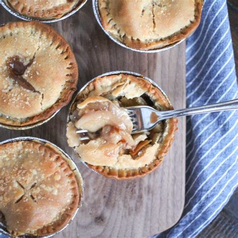 Mini Peach Pies Thekittchen
