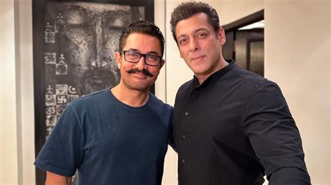 Salman Khan And Aamir Khan Welcome Eid Together Pose For Selfie Fans