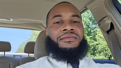 Intense Debate Former Alabama Police Officer Faces Murder Charges For