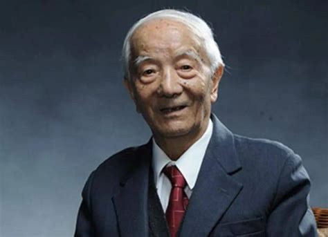 党旗飘扬｜祖籍大理的中共党员，一生为国铸箭牧星王希季中国两弹一星