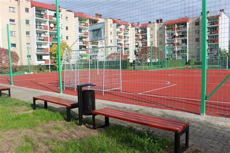 Nowe boisko przy ulicy Przechodniej na Pogorzelcu gotowe Można na nim grać w piłkę nożną