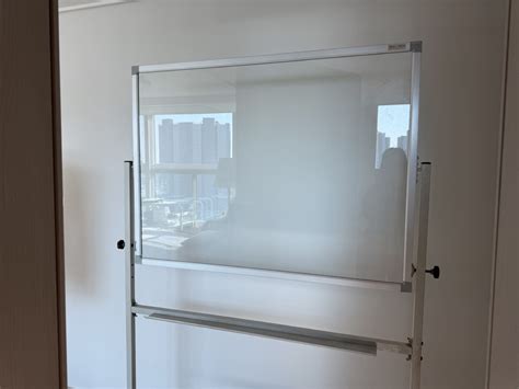 [급처 가격인하] 강화유리 이동식 투명칠판 대형 이동식 강철 스탠드 포함 가구 인테리어 당근 중고거래