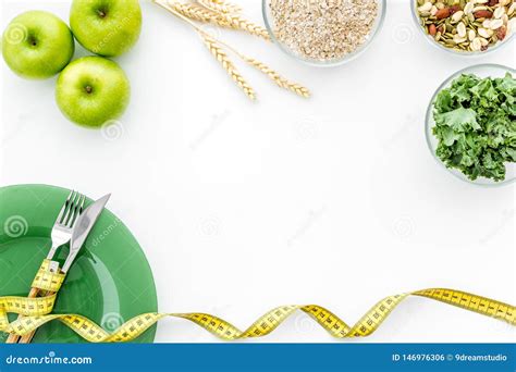 Concepto De La P Rdida De Peso Con La Harina De Avena Las Nueces El