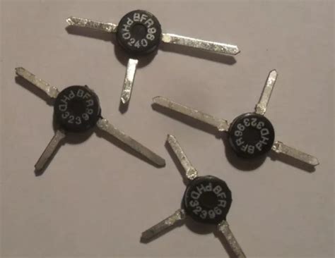 Bfr96 Phd323 Smd Uhf Transistor A Microonde Rf 20v 100ma Npn 5ghz Prima