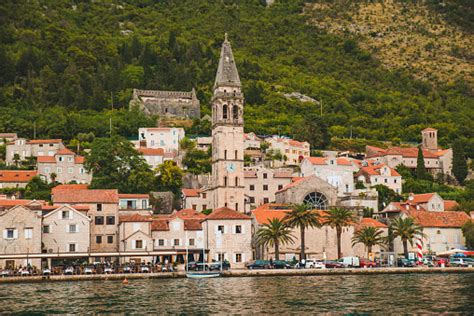 몬테네그로에 Perast 시 바다에서 보기 0명에 대한 스톡 사진 및 기타 이미지 0명 건축 구름 Istock