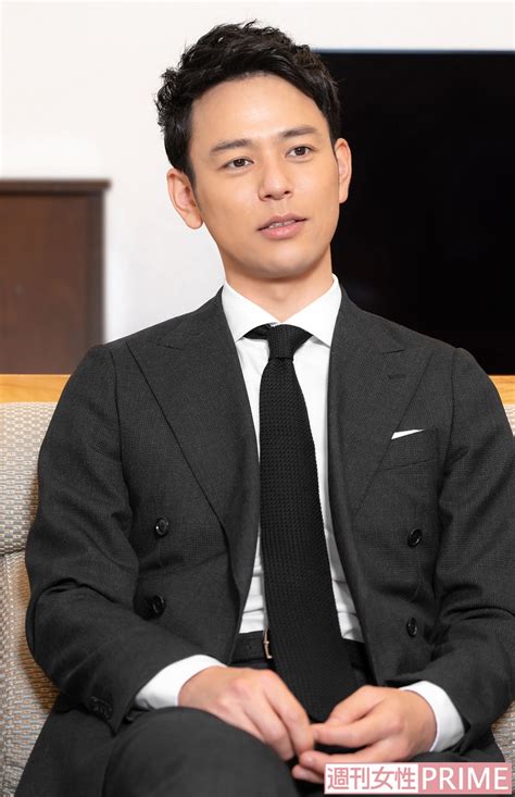 妻夫木聡の画像・写真 （左から）間宮祥太朗・妻夫木聡・柄本佑 撮影／佐藤靖彦 2枚目 週刊女性prime