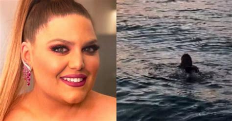 Απόδραση με βουτιές στη θάλασσα Η Δανάη Μπάρκα έβαλε μαγιό και πήγε
