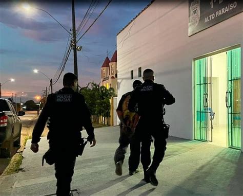 Homem é Preso Suspeito De Agredir Ex Companheira E Esfaquear Atual