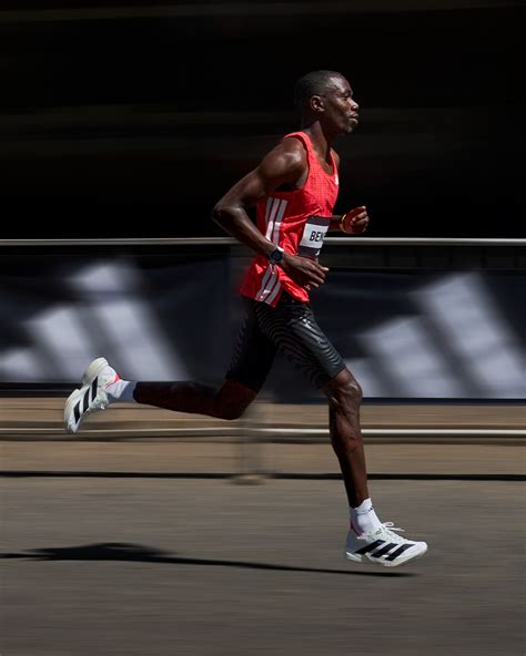 Adidas L Korea 스노우보더 쑤이밍mingsuyi의 마이쉘터 추위를 지우는 기술력 캐리 스트랩으로 더 자유롭게 🏂 올겨울 나의 윈터 룩