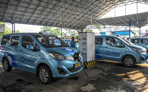 Mau Kemana Saja Naik Bluebird Ga Usah Bingung Bayarnya OTOBLITZ NET
