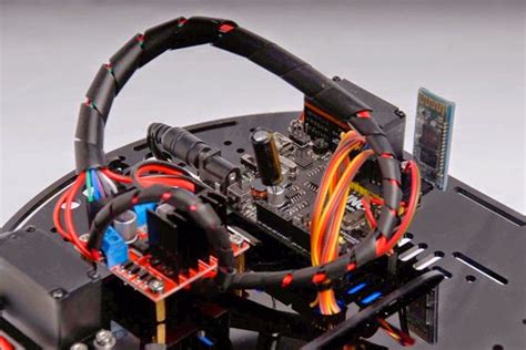 andromina robot v 2 0 robot arduino uno controlado desde un móvil